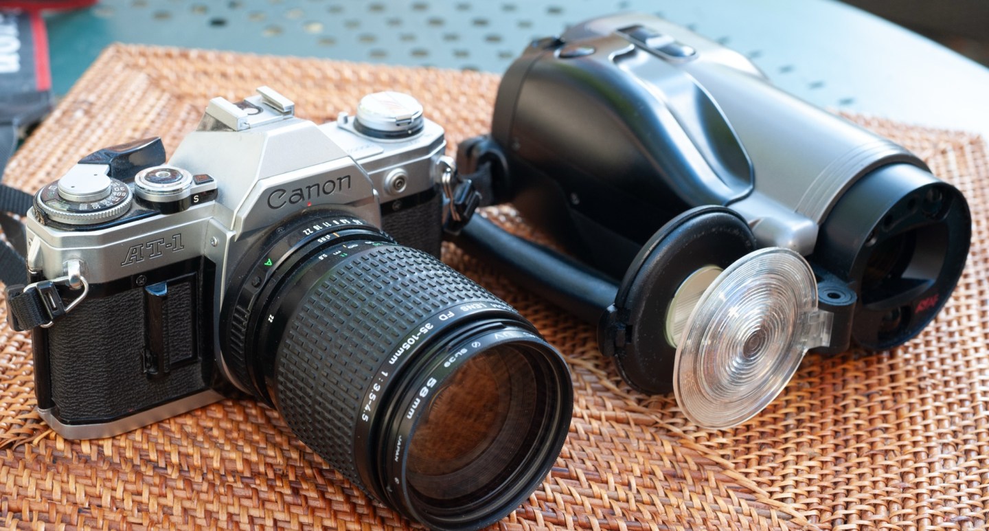 Canon Photura (Epoca) – a strange looking point and shoot camera of the ...